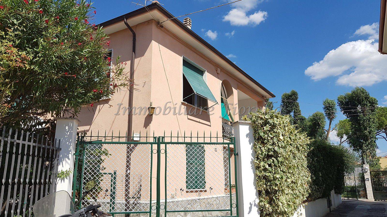 Quadrilocale buono stato, primo piano, Centro, Loano