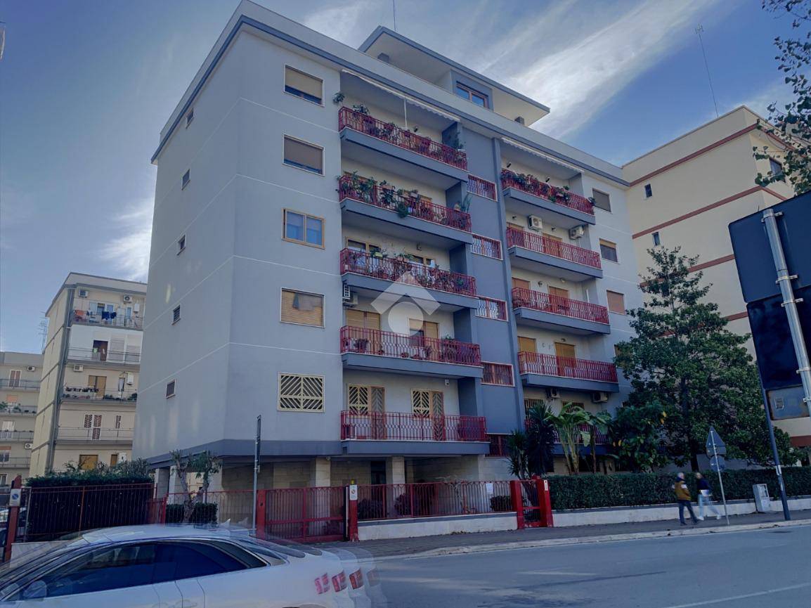 Quadrilocale buono stato, secondo piano, Italia - Montegranaro, Taranto