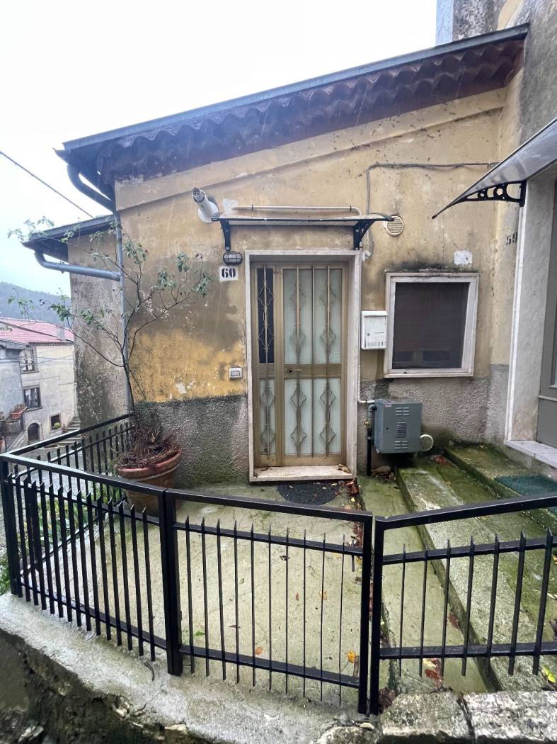 Bilocale via Costa Ospedale 60, Centro, Carovilli