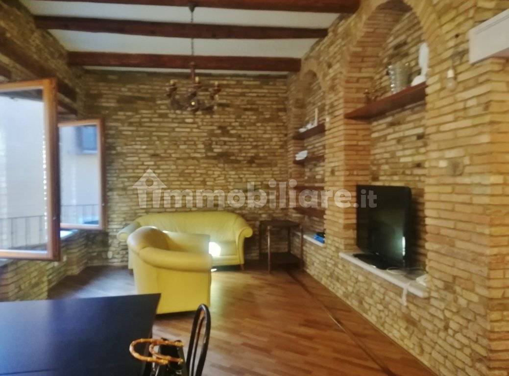 Appartamento ottimo stato, primo piano, Centro Storico, Fano