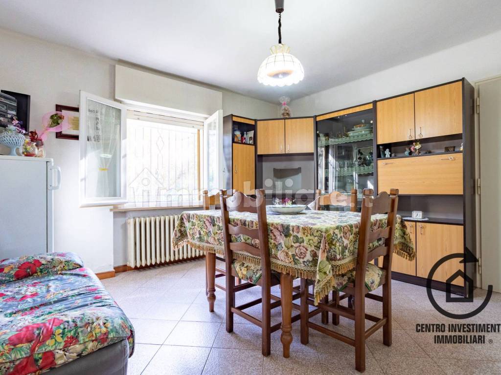 Vendita Villa bifamiliare in via Fratelli Valpiani 21 Forlì. Da ...