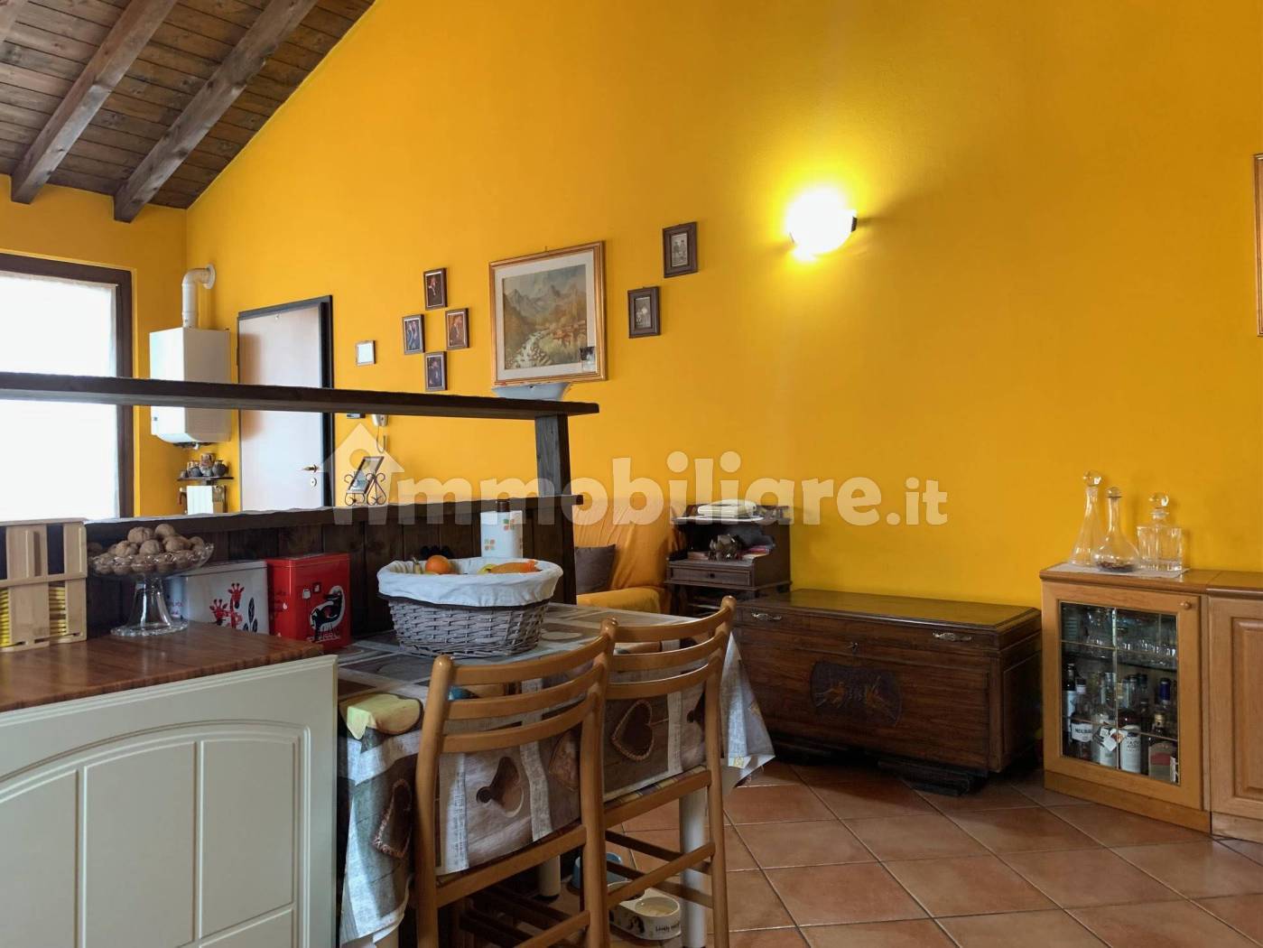 Trilocale piazza della Chiesa 5, Cagno, Solbiate con Cagno