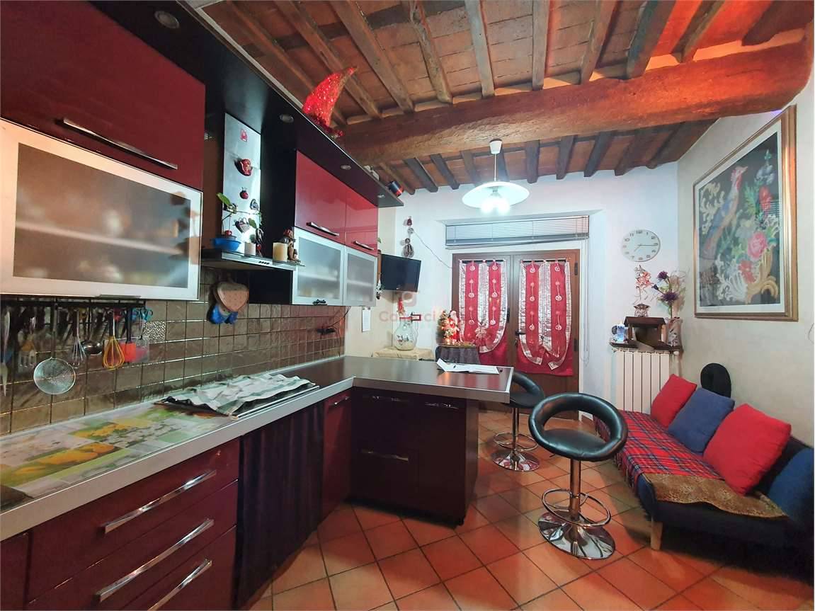Trilocale ottimo stato, seminterrato, Borgo A Buggiano, Buggiano
