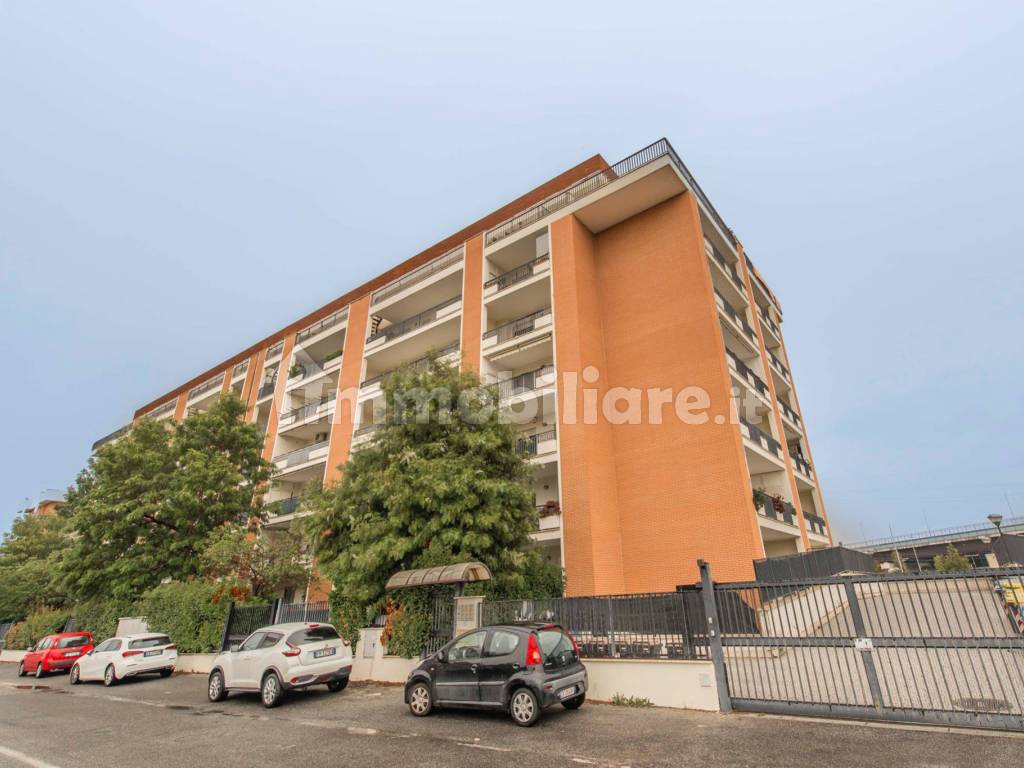 Vendita Appartamento Roma. Bilocale in via Luigi Crocco. Buono stato ...