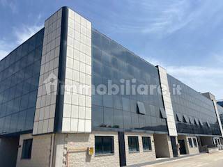Palazzo - Edificio via Olmetti 5, Formello, rif. 99709918 - Immobiliare.it