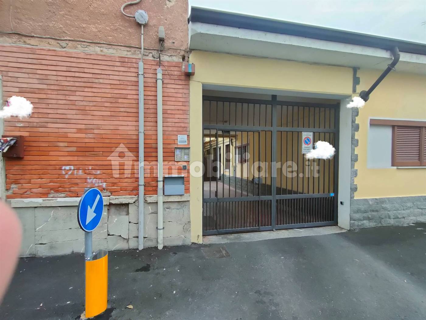 Locale commerciale in Vendita