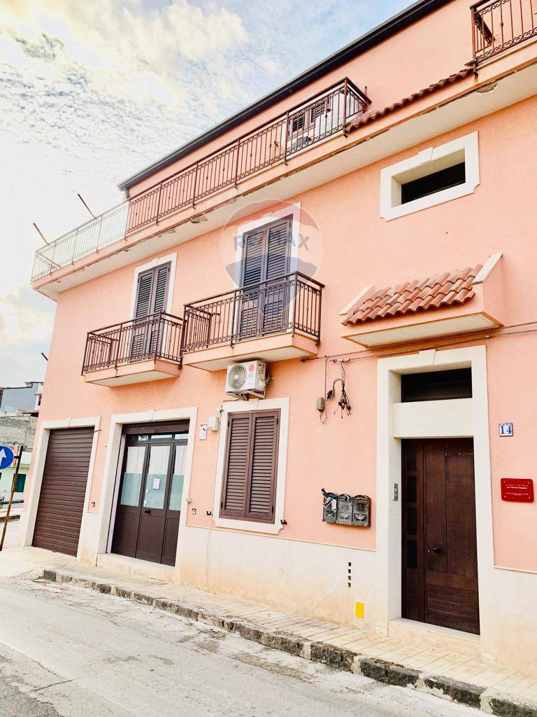 Appartamento via Trieste 14, Solarino