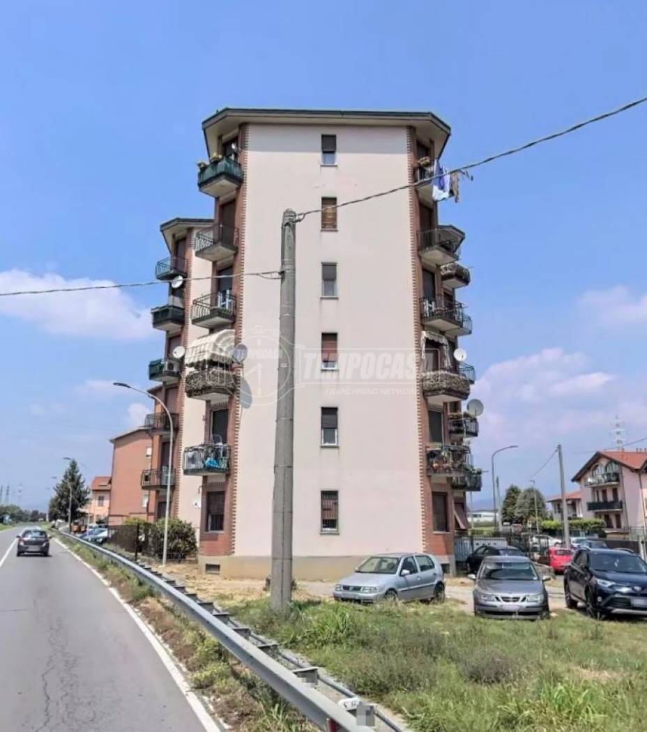 Trilocale via Cesare Battisti, Centro, Cornate d'Adda