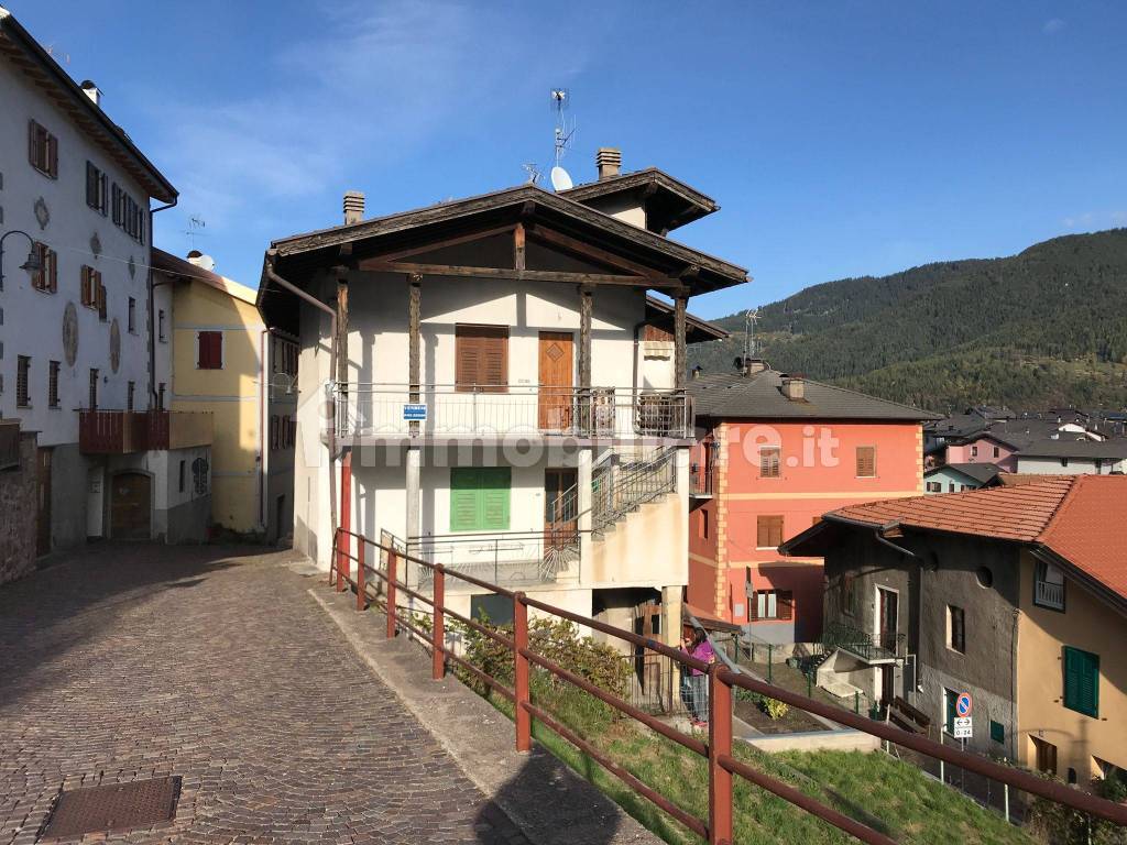Vendita Appartamento Altavalle. Quadrilocale in via Chiesa 5. Da ...