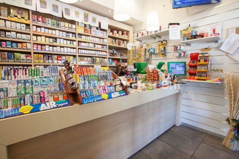Tabaccheria in Vendita