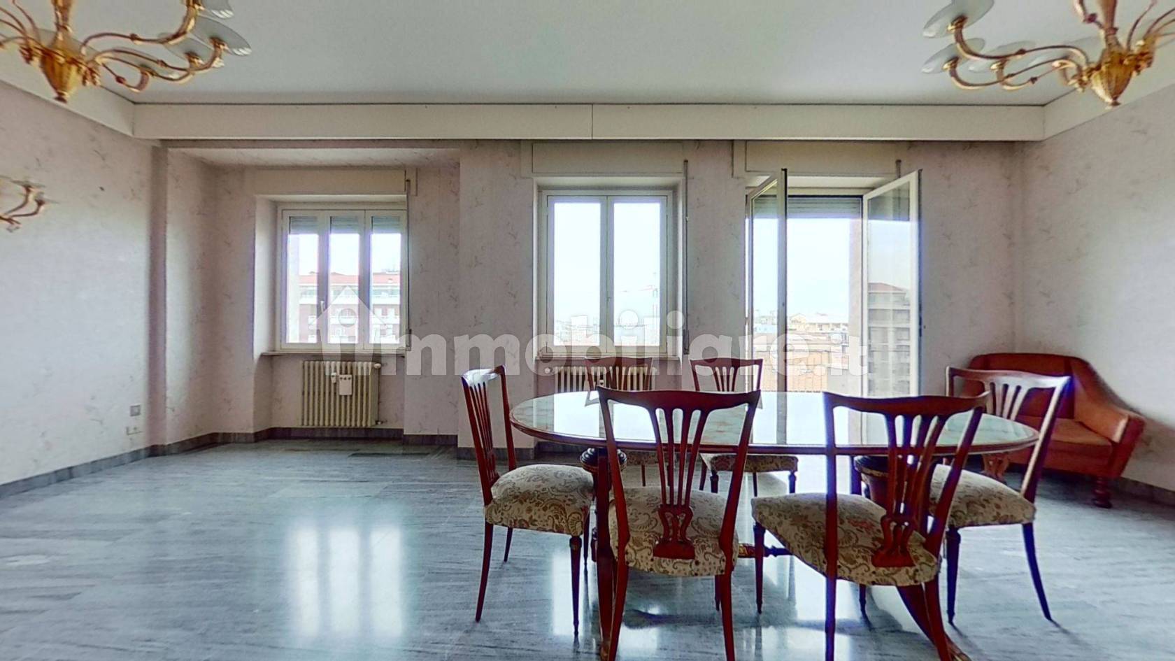 Trilocale corso Umberto I 8, Stazione Centrale - Corso Vittorio, Pescara