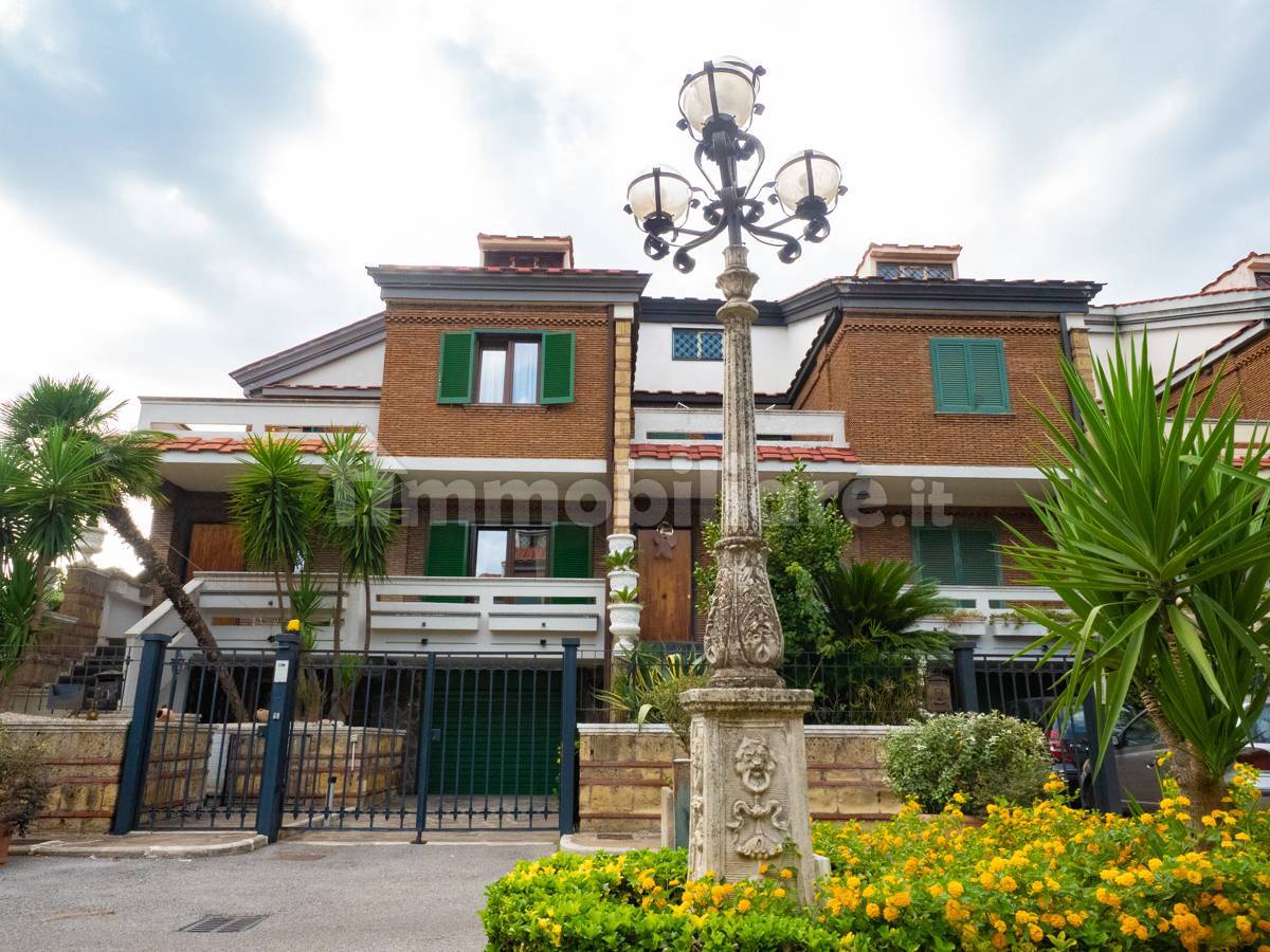 Appartamento via Carlo Tramontano, 50, Pagani