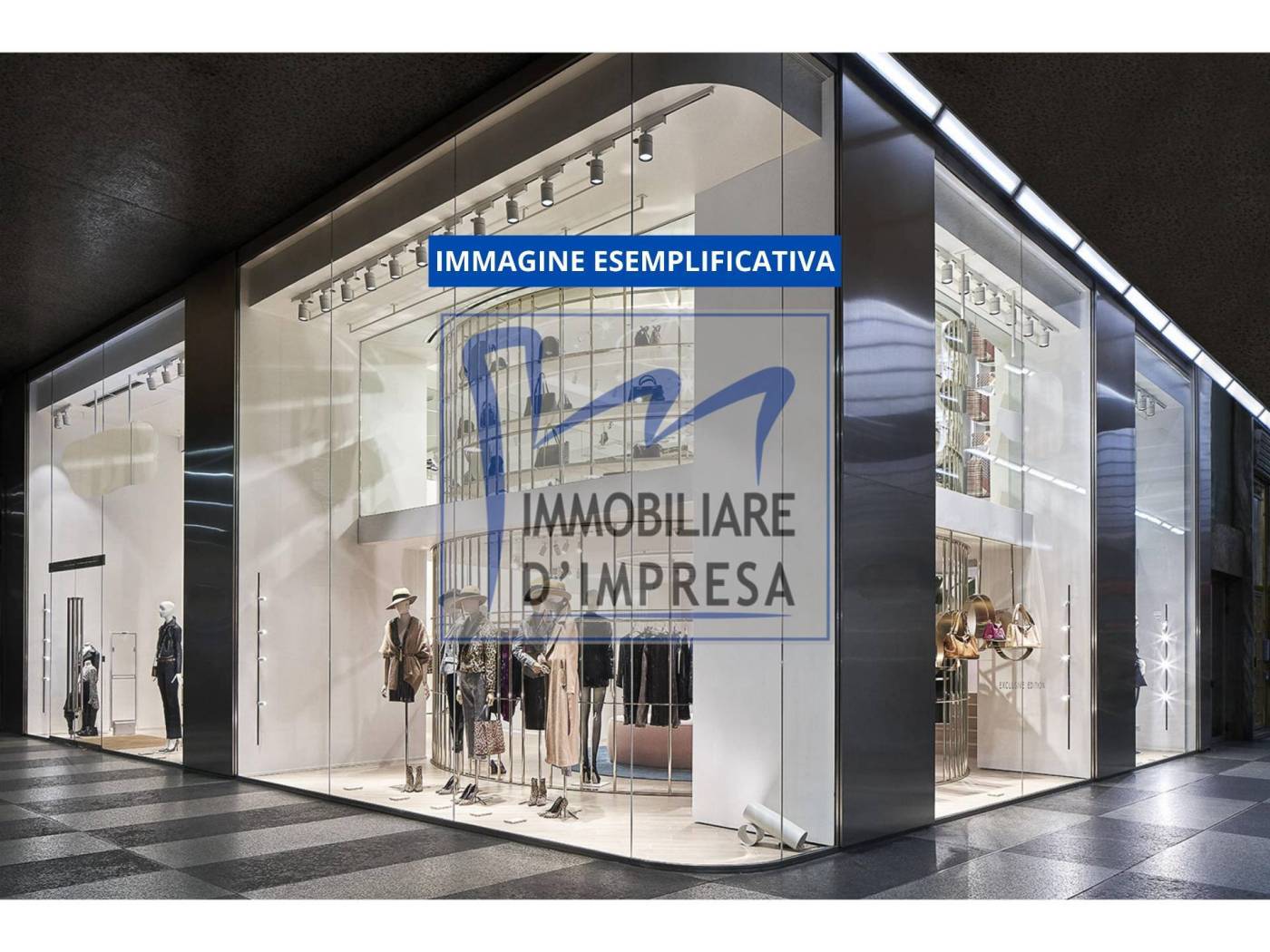 Locale commerciale in Vendita