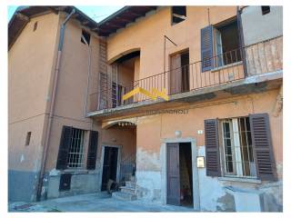 Case in vendita Buguggiate - Immobiliare.it