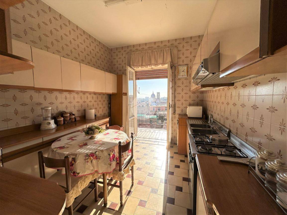 Quadrilocale via Marco Rocco 14, Centro, Casoria