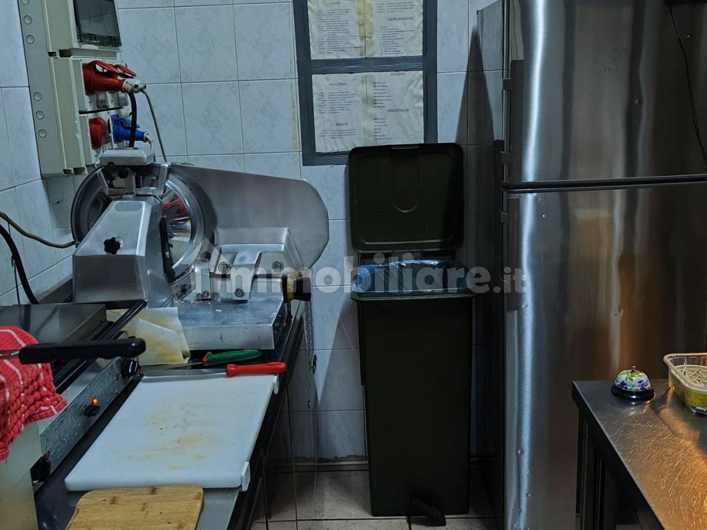 Birreria - Pub via Francesco Porro 25, Rovello Porro, Rif. 99770042 ...