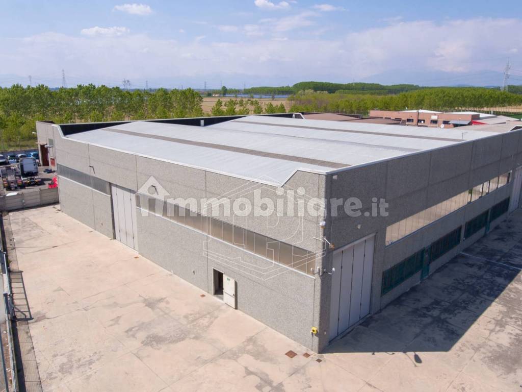 Capannone via Carpi 44, Rondissone, Rif. 99771206 - Immobiliare.it