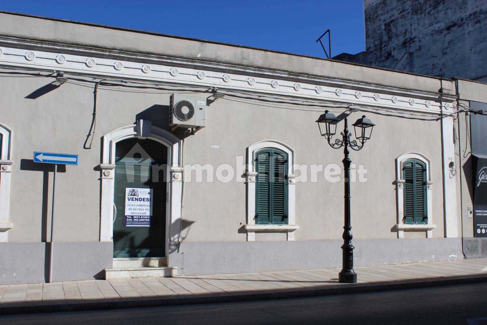 Locale commerciale in Vendita