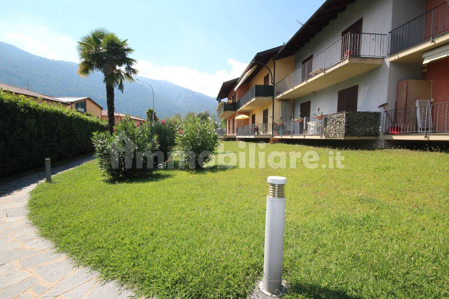 Quadrilocale ottimo stato, secondo piano, Centro, Cannobio