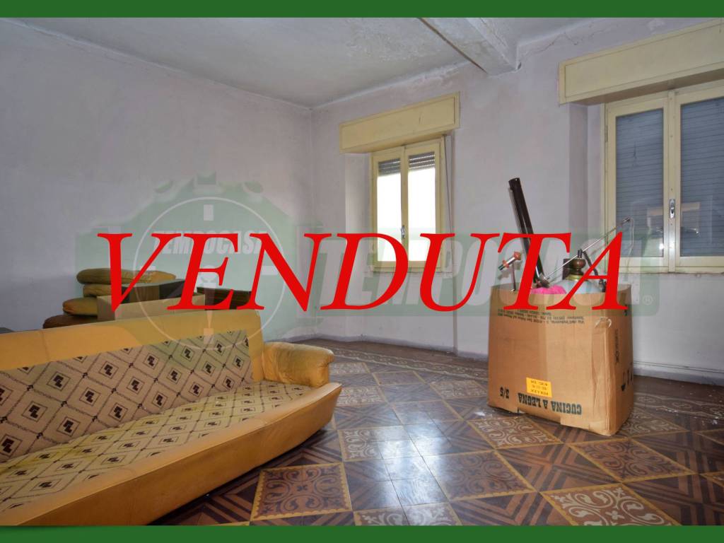 Vendita Appartamento in via Camillo Benso.... Buguggiate. Da ...