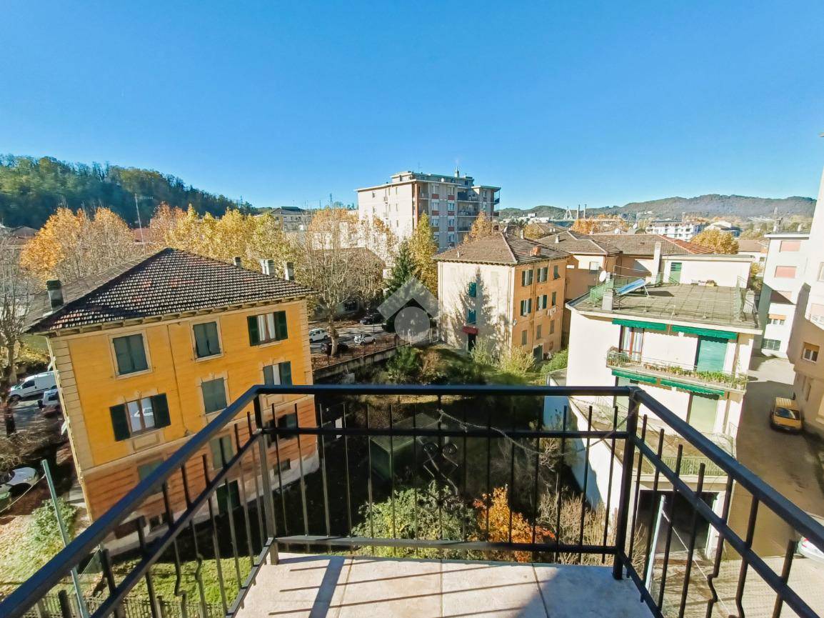 Quadrilocale via Camillo Benso Conte di Cavour 20, Centro, Arquata Scrivia