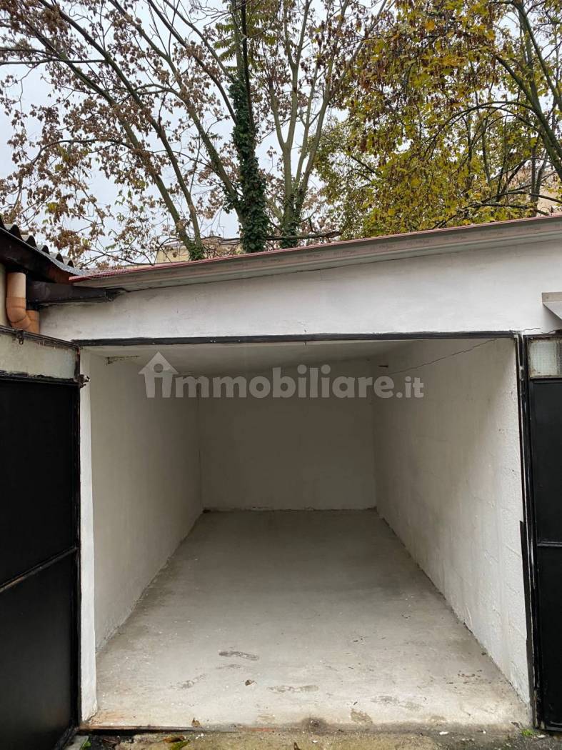 Garage - Box in Vendita