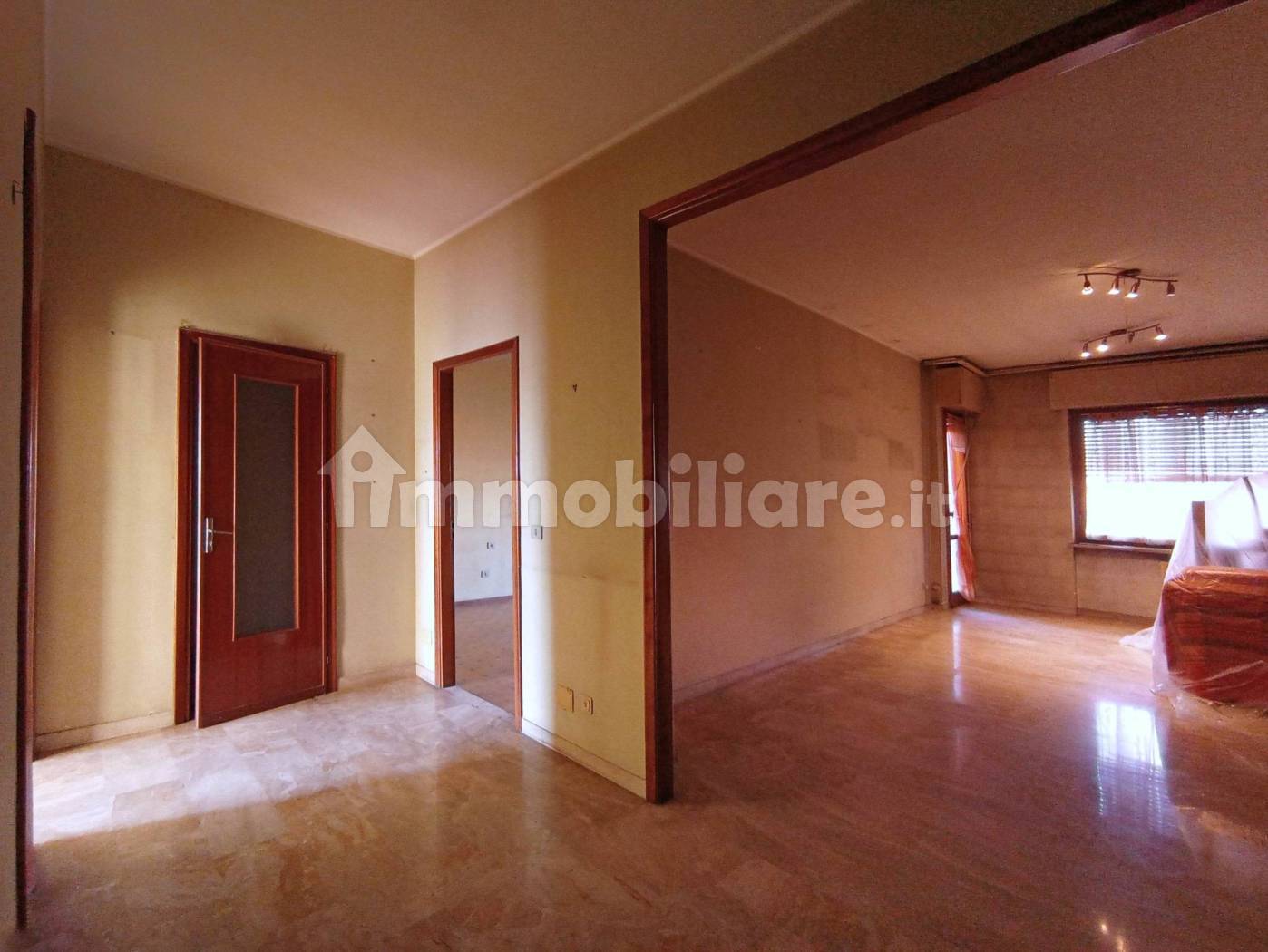 Trilocale via Solferino 9, Centro, Casale Monferrato