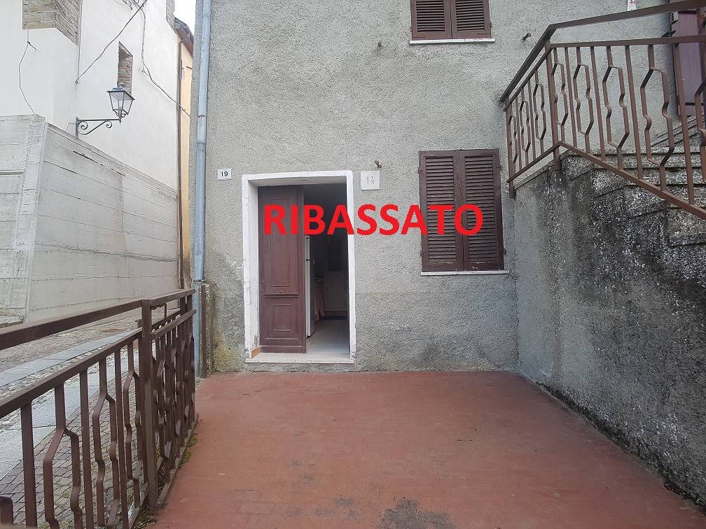 Bilocale via Roma 19, Piazza, Morbello