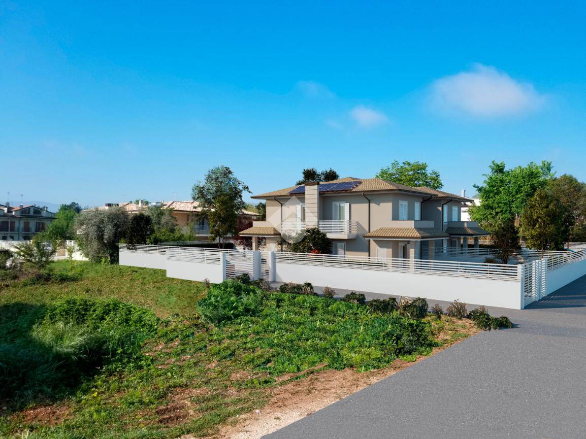 Villa plurifamiliare via Guado Santa Maria, Centro, Cassino