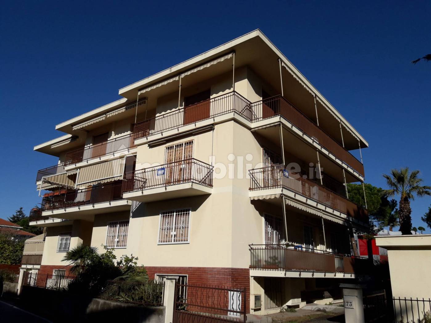 Trilocale via Giulio Cesare, Piani di Borghetto, Ospedale, Bordighera