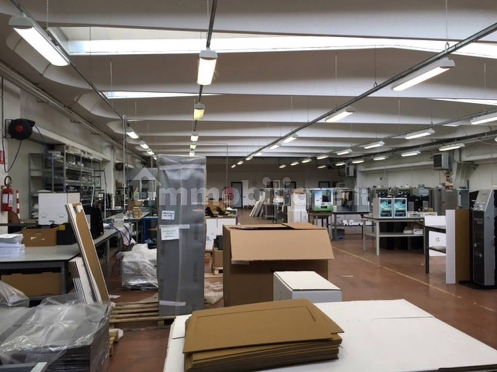 Magazzino - Deposito via Italia, Gessate, Rif. 99843800 - Immobiliare.it