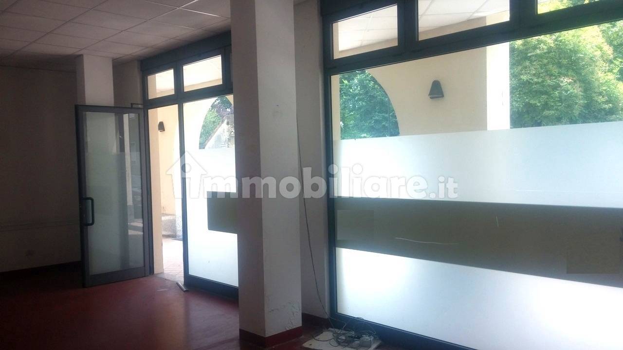 Attività commerciale in Vendita