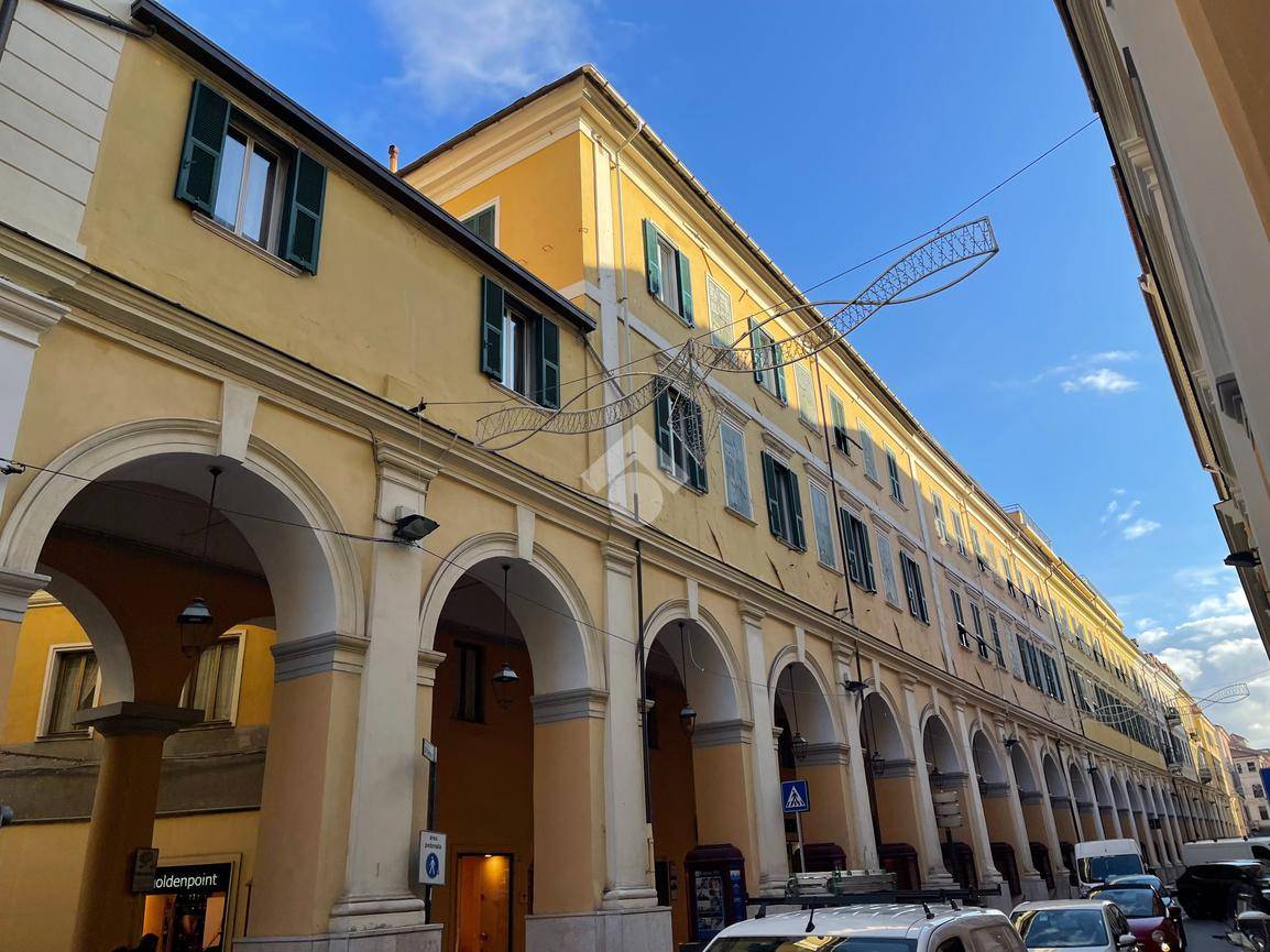 Monolocale via Silvio Bonfante 13, Oneglia, Imperia