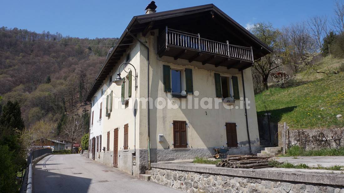 Trilocale via Al Cimitero 21, Sella Giudicarie