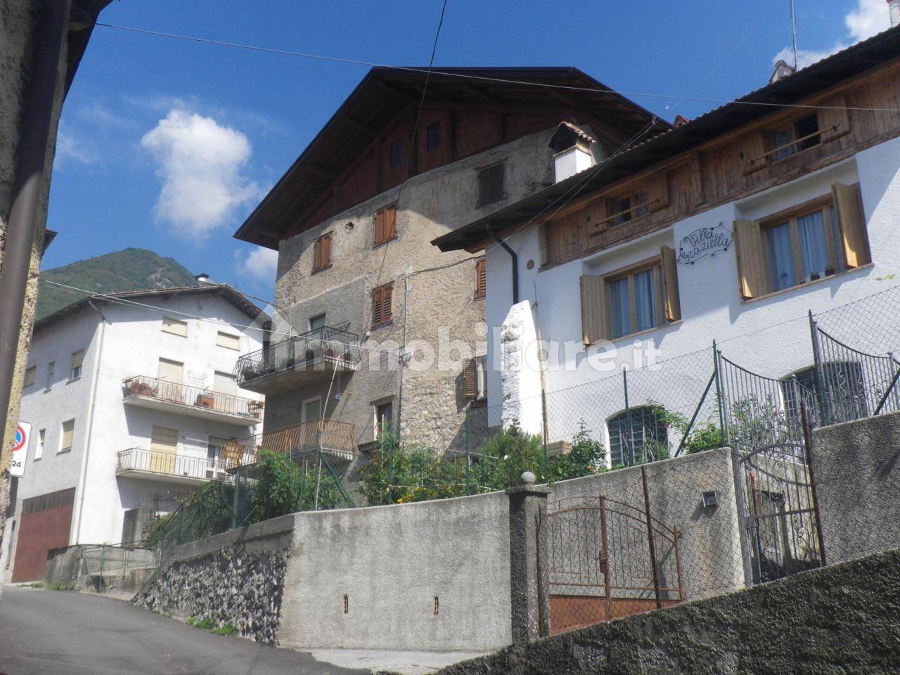 Appartamento via zorzi, Centro, Stenico