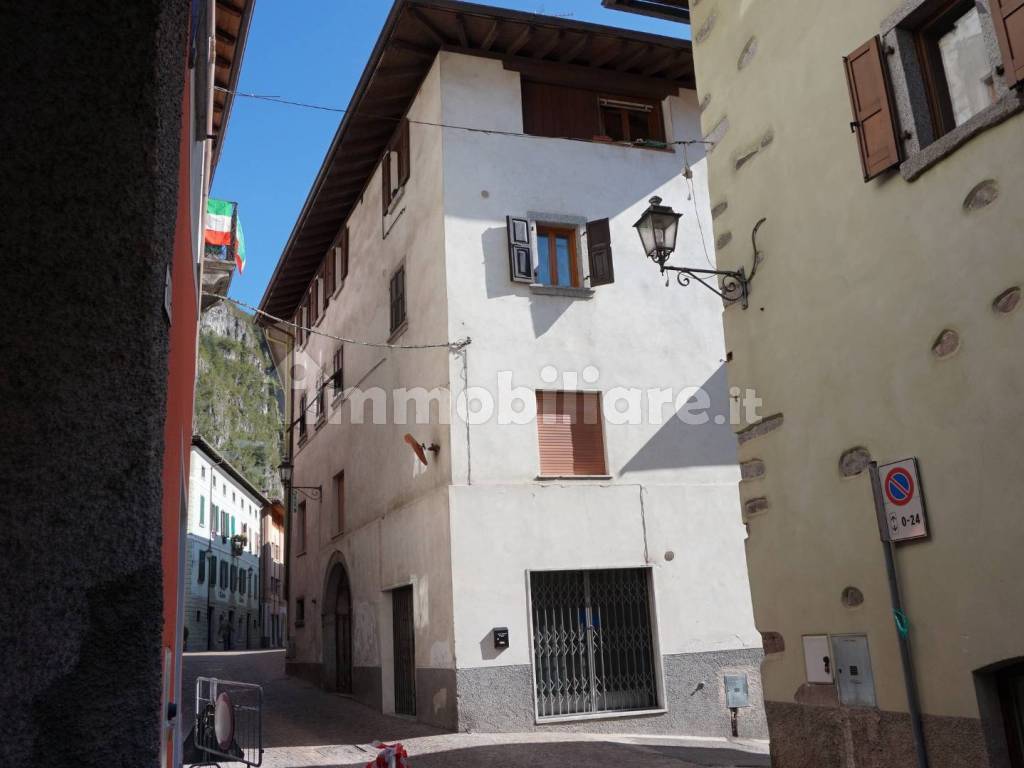 Vendita Appartamento Storo. Quadrilocale in via roma. Buono stato ...