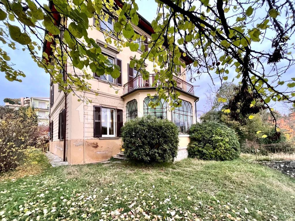 Vendita Villa unifamiliare in via Provinciale Alzano Lombardo. Da ...