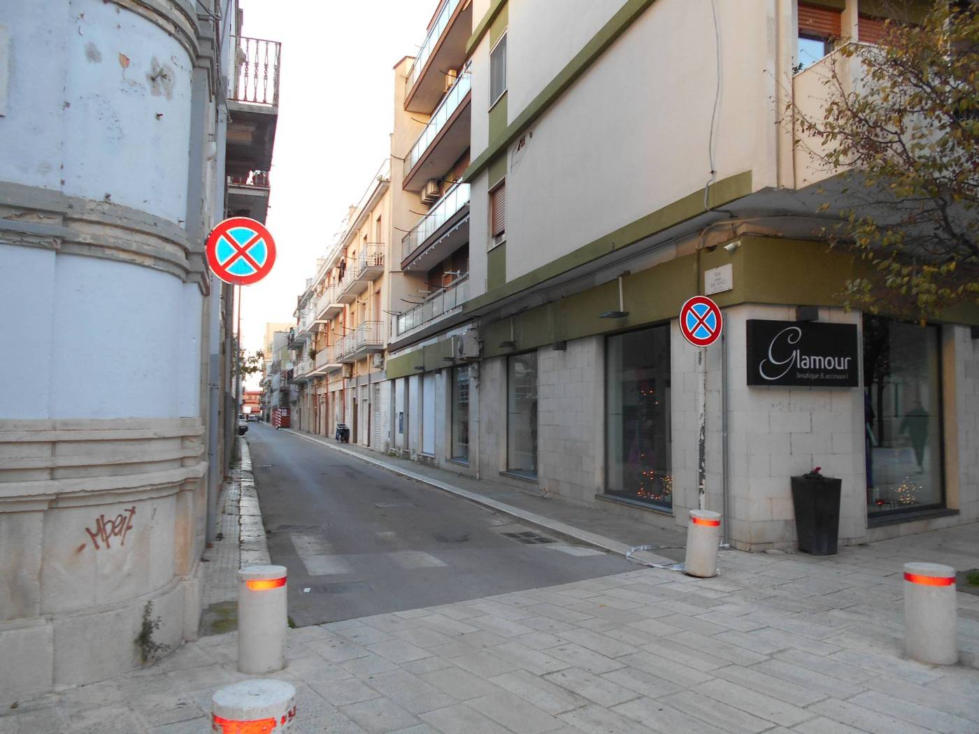 Locale commerciale in Vendita