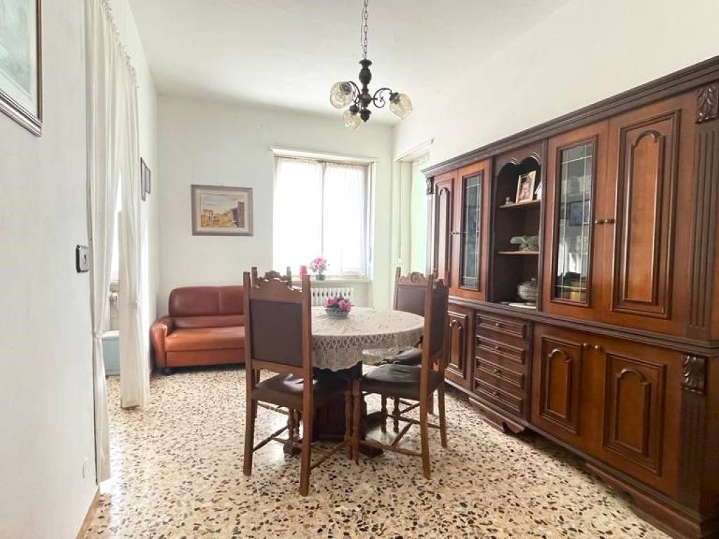 Vendita Appartamento Ciriè. Trilocale in via Generale.... Buono stato ...