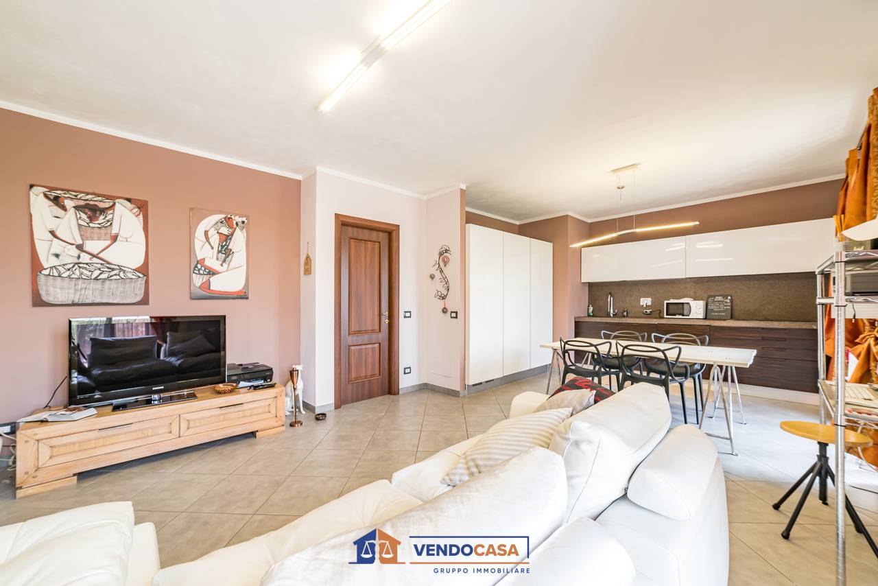 Appartamento in villa via VITTORIO EMANUELE 151, Centro, Bra