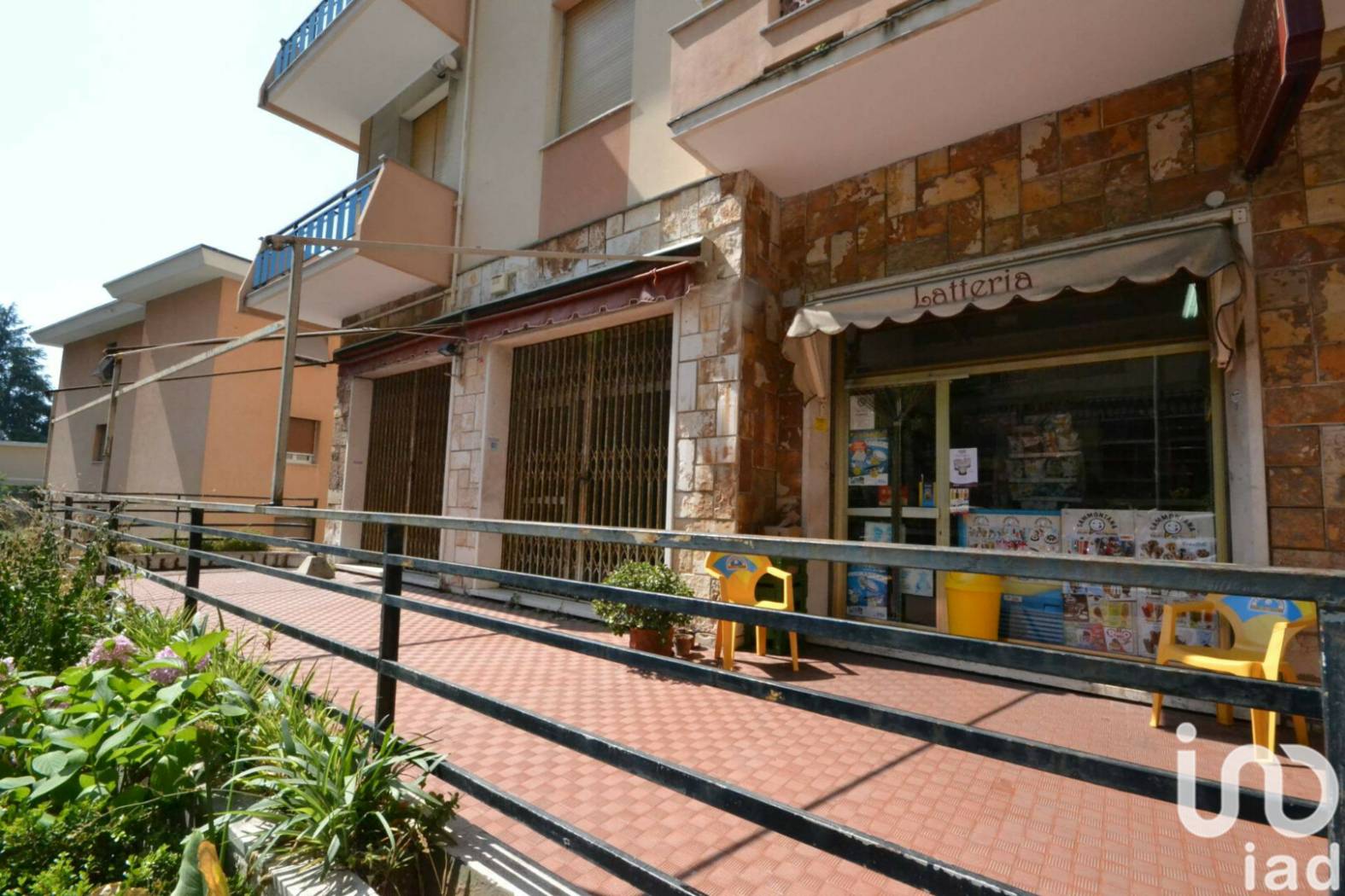 Locale commerciale in Vendita