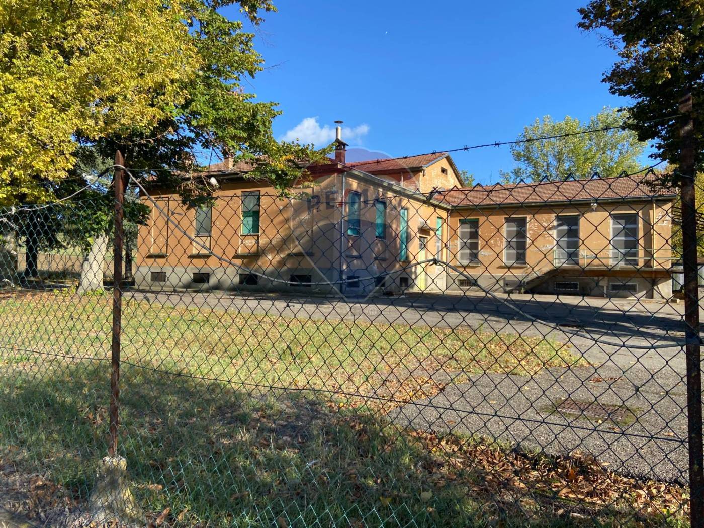 Locale commerciale in Vendita