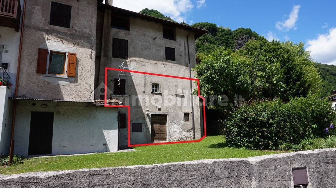 Trilocale via Cesare Battisti 10, Borgo Chiese