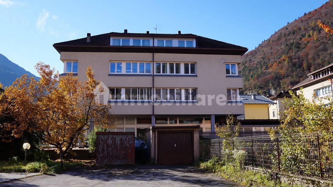 Quadrilocale via roma 19, Centro, Tione di Trento