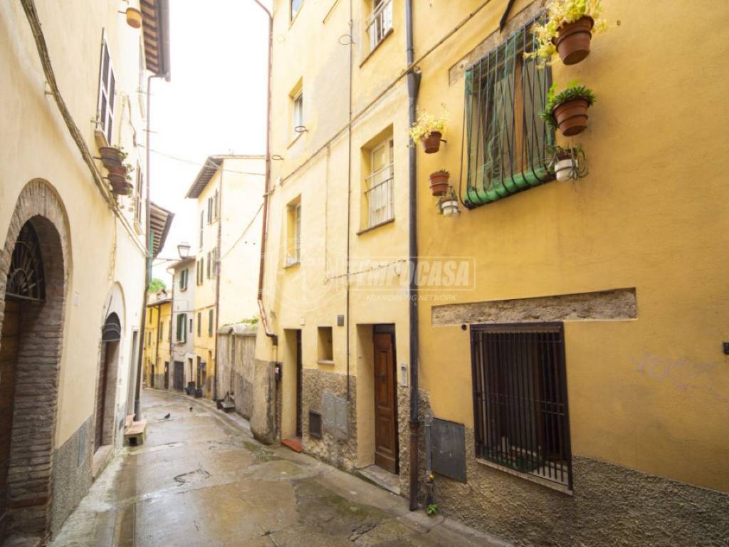 Vendita Appartamento Perugia. Bilocale in via del Curato 5. Buono stato ...