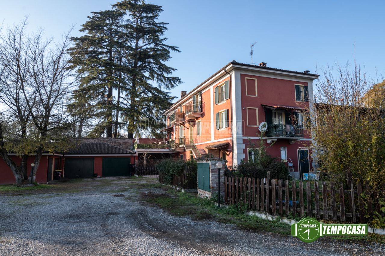 Bilocale Strada Statale per Genova, Corso Genova, Carbonara Scrivia