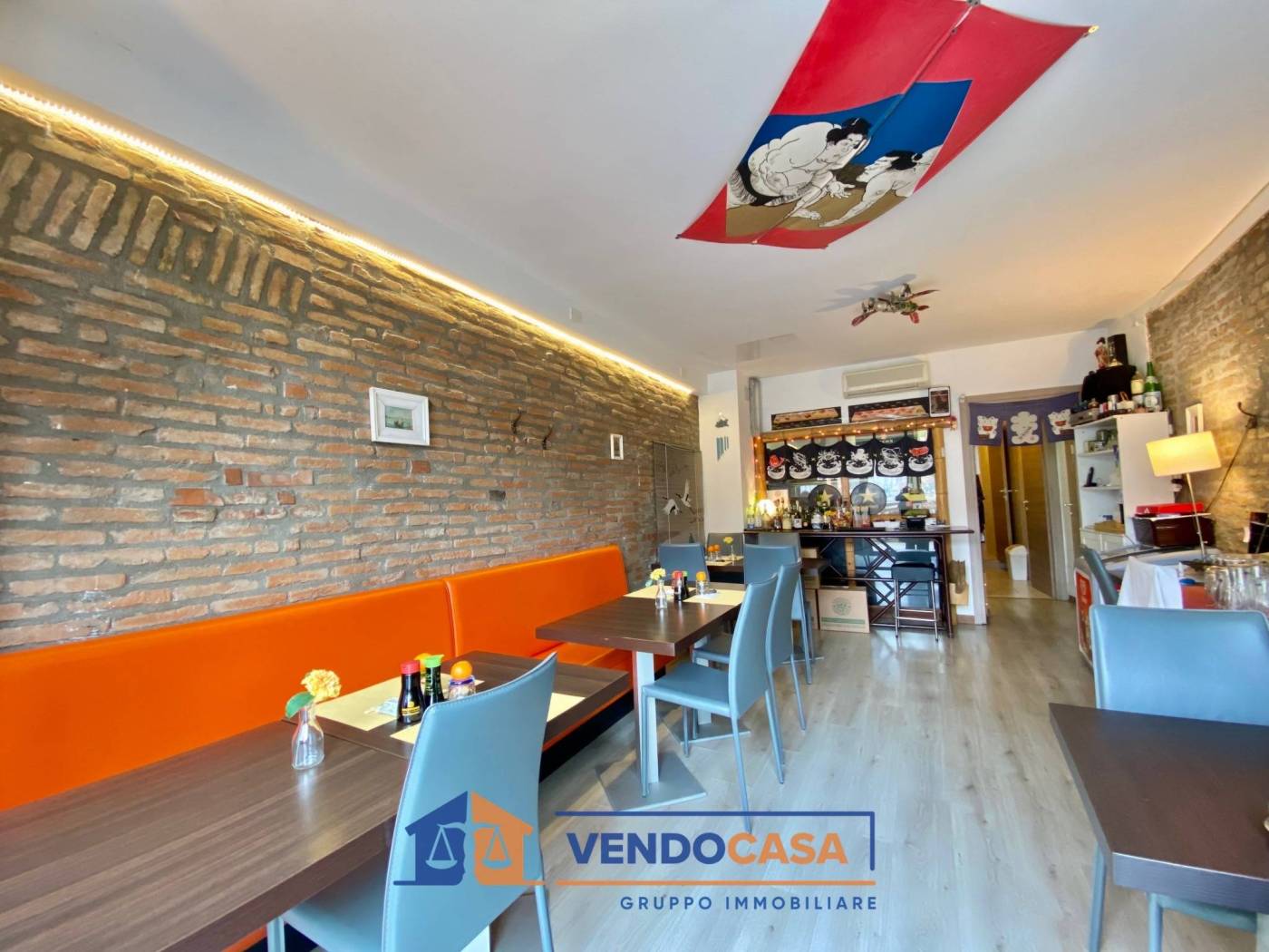 Locale commerciale in Vendita