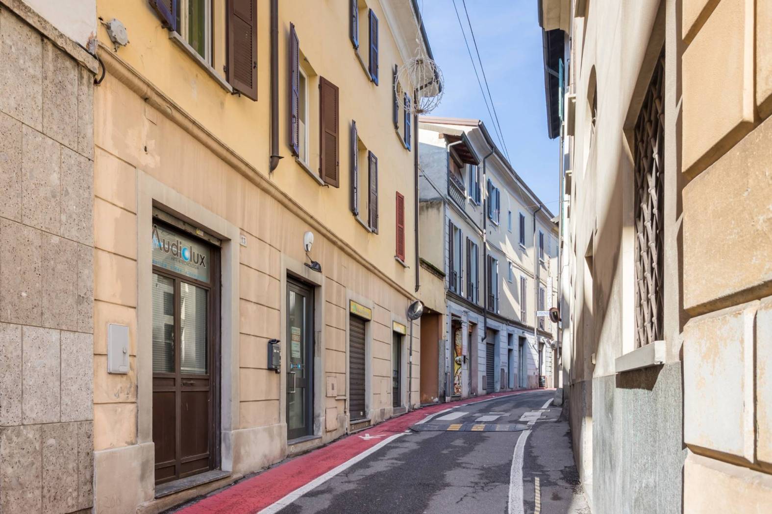 Quadrilocale via Trento 19, Centro, Merate