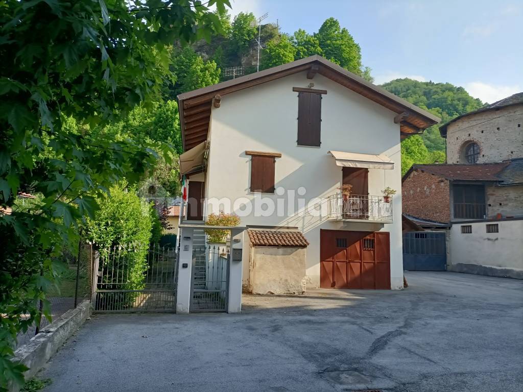 Vendita Villa unifamiliare in via Roma 19 Roccavione. Buono stato ...