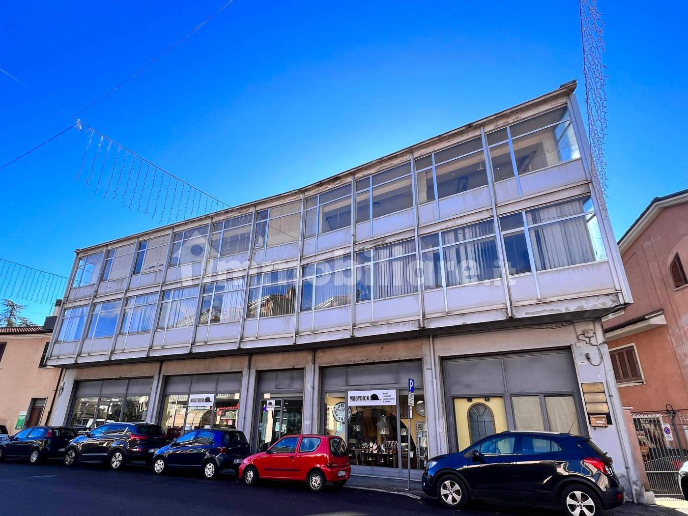 Locale commerciale in Vendita